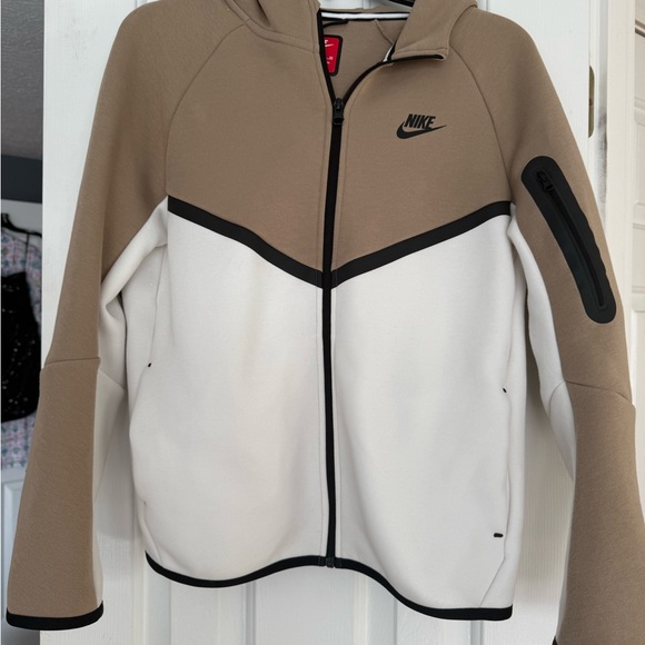 Nike | Matching Sets | Youth Xl Nike Tech Set | Poshmark